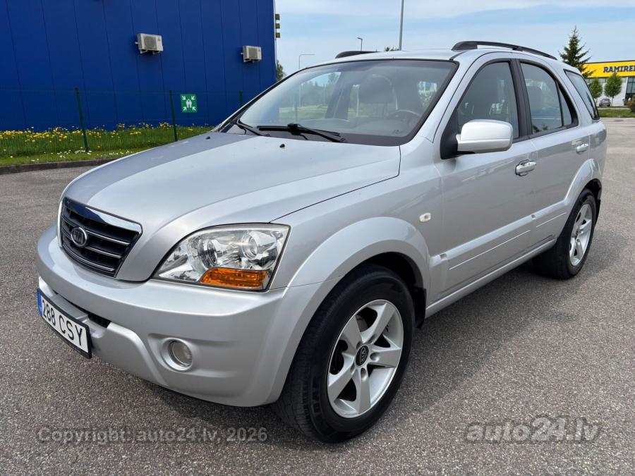 Grey Kia Sorento 2009 in Paide, with an engine capacity of 2.50 L and mileage of 179 thousand km for 4790 €, photo 1 on AUTOMOTO.COM.LV