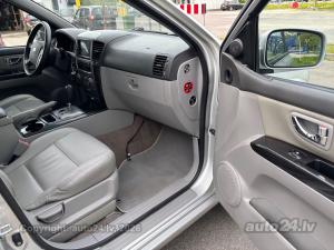 Grey Kia Sorento 2009 in Paide, with an engine capacity of 2.50 L and mileage of 179 thousand km for 4790 €, photo 10 on AUTOMOTO.COM.LV