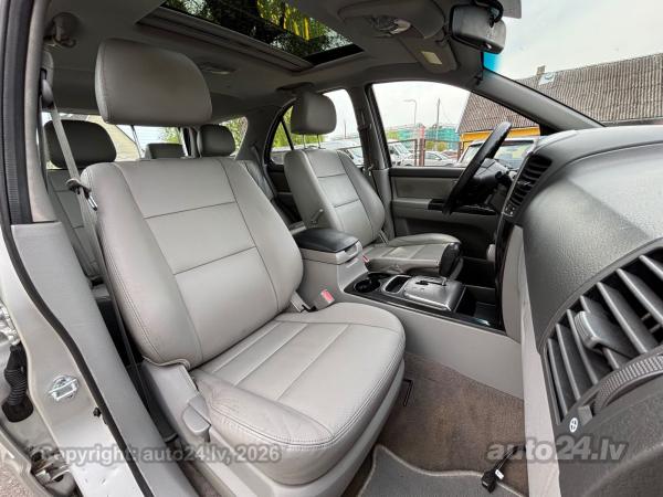 Pelēks Kia Sorento 2009 Paide, ar dzinēja tilpumu 2.50 L un nobraukumu 179 tūkst. km par 4790 €, foto 10 vietnē AUTOMOTO.COM.LV