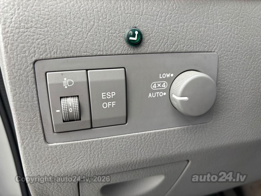 Grey Kia Sorento 2009 in Paide, with an engine capacity of 2.50 L and mileage of 179 thousand km for 4790 €, photo 19 on AUTOMOTO.COM.LV