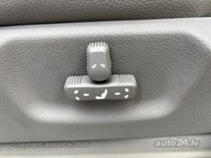 Grey Kia Sorento 2009 in Paide, with an engine capacity of 2.50 L and mileage of 179 thousand km for 4790 €, photo 23 on AUTOMOTO.COM.LV