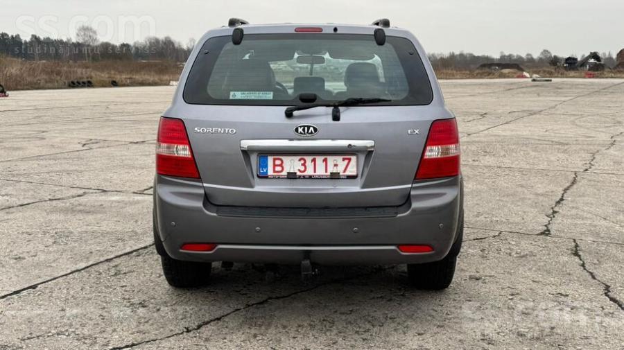 Pelēks Kia Sorento 2009 Rīga, ar dzinēja tilpumu 2.50 L un nobraukumu 0 tūkst. km par 3799 €, foto 5 vietnē AUTOMOTO.COM.LV