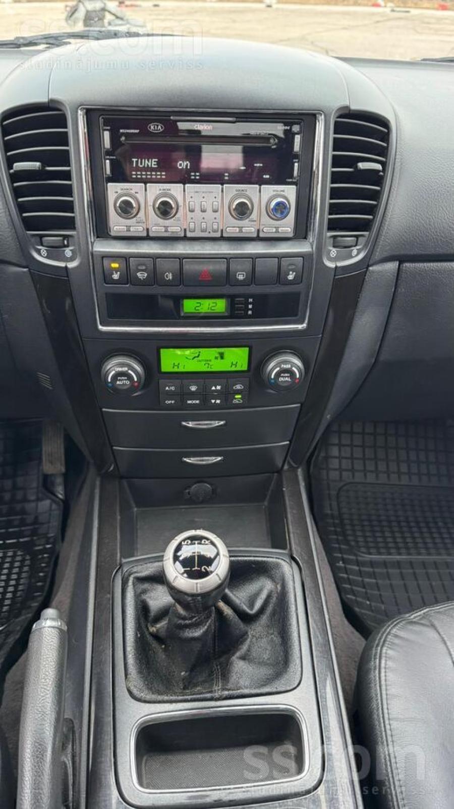 Pelēks Kia Sorento 2009 Rīga, ar dzinēja tilpumu 2.50 L un nobraukumu 0 tūkst. km par 3799 €, foto 19 vietnē AUTOMOTO.COM.LV