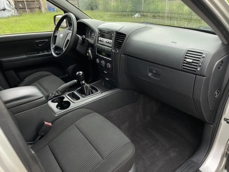 Pelēks Kia Sorento 2009 Rīga, ar dzinēja tilpumu 2.50 L un nobraukumu 262 tūkst. km par 4900 €, foto 9 vietnē AUTOMOTO.COM.LV