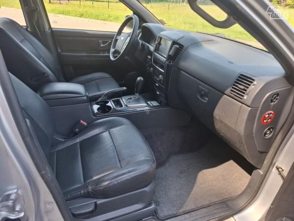 Grey Kia Sorento 2009 in Prienai, with an engine capacity of 2.50 L and mileage of 224 thousand km for 3700 €, photo 4 on AUTOMOTO.COM.LV