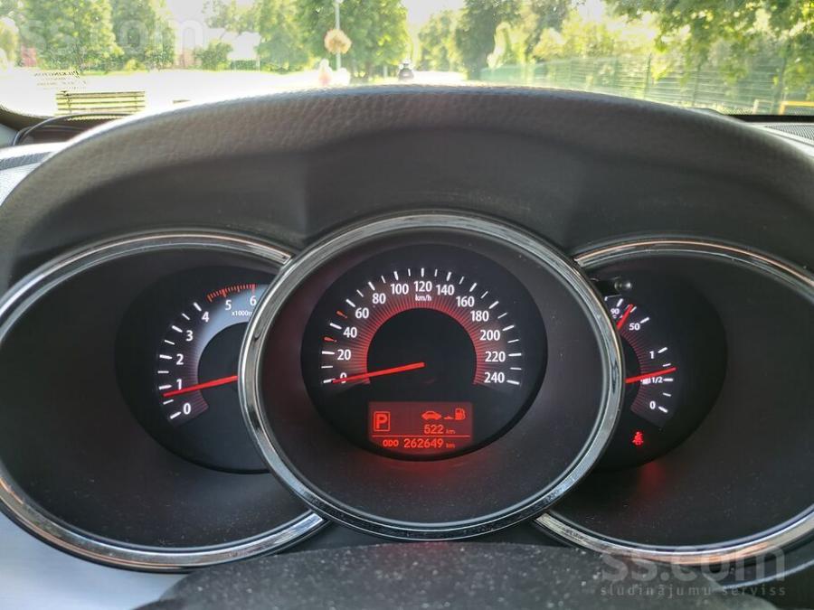 Pelēks Kia Sorento 2010 Rīga, ar dzinēja tilpumu 2.20 L un nobraukumu 280 tūkst. km par 4800 €, foto 14 vietnē AUTOMOTO.COM.LV