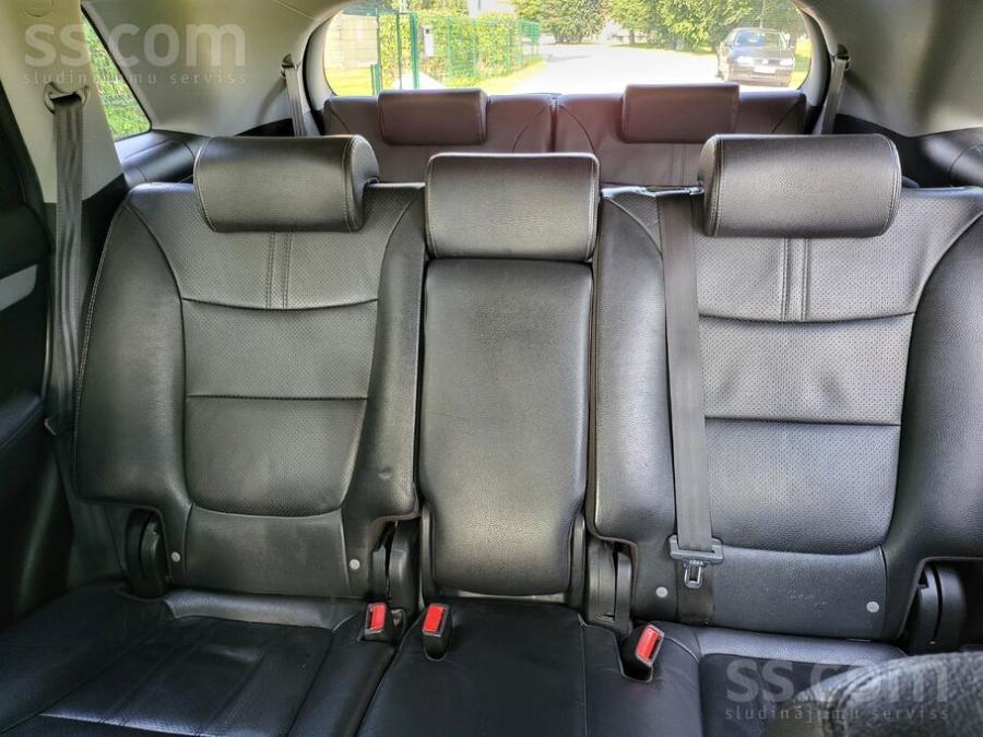 Pelēks Kia Sorento 2010 Rīga, ar dzinēja tilpumu 2.20 L un nobraukumu 280 tūkst. km par 4800 €, foto 17 vietnē AUTOMOTO.COM.LV