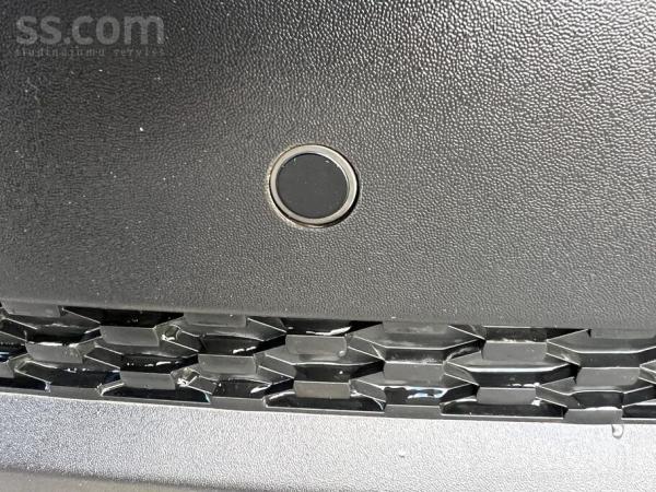 Grey Kia Sorento 2010 in Talsi, with an engine capacity of 2.20 L and mileage of 237 thousand km for 9970 €, photo 7 on AUTOMOTO.COM.LV