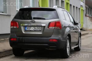 Pelēks Kia Sorento 2011 Rīga, ar dzinēja tilpumu 2.20 L un nobraukumu 0 tūkst. km par 5495 €, foto 6 vietnē AUTOMOTO.COM.LV