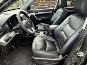 Pelēks Kia Sorento 2011 Rīga, ar dzinēja tilpumu 2.20 L un nobraukumu 241 tūkst. km par 7250 €, foto 14 vietnē AUTOMOTO.COM.LV