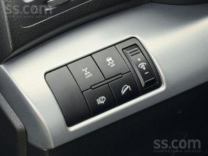 Pelēks Kia Sorento 2011 Rīga, ar dzinēja tilpumu 2.20 L un nobraukumu 241 tūkst. km par 7250 €, foto 24 vietnē AUTOMOTO.COM.LV