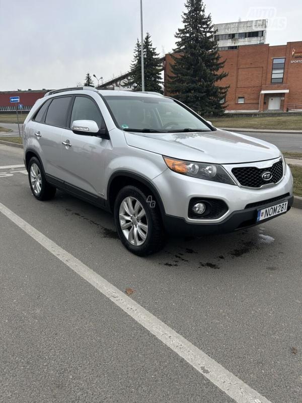 Pelēks Kia Sorento 2011 Marijampole, ar dzinēja tilpumu 2.20 L un nobraukumu 267 tūkst. km par 6200 €, foto 1 vietnē AUTOMOTO.COM.LV
