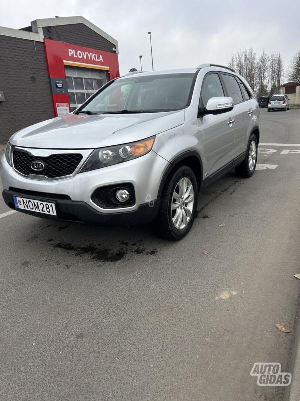Pelēks Kia Sorento 2011 Marijampole, ar dzinēja tilpumu 2.20 L un nobraukumu 267 tūkst. km par 6200 €, foto 2 vietnē AUTOMOTO.COM.LV