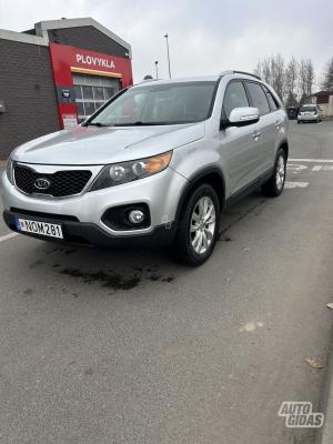 Pelēks Kia Sorento 2011 Marijampole, ar dzinēja tilpumu 2.20 L un nobraukumu 267 tūkst. km par 6200 €, foto 3 vietnē AUTOMOTO.COM.LV