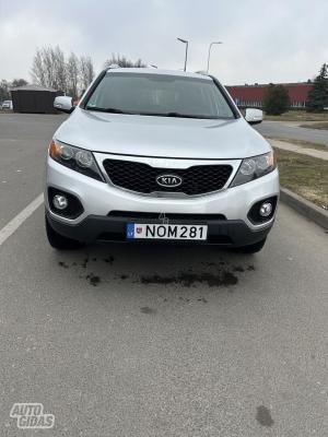 Pelēks Kia Sorento 2011 Marijampole, ar dzinēja tilpumu 2.20 L un nobraukumu 267 tūkst. km par 6200 €, foto 4 vietnē AUTOMOTO.COM.LV