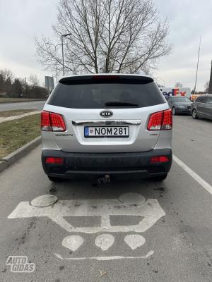 Pelēks Kia Sorento 2011 Marijampole, ar dzinēja tilpumu 2.20 L un nobraukumu 267 tūkst. km par 6200 €, foto 7 vietnē AUTOMOTO.COM.LV