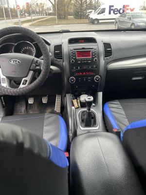 Pelēks Kia Sorento 2011 Marijampole, ar dzinēja tilpumu 2.20 L un nobraukumu 267 tūkst. km par 6200 €, foto 8 vietnē AUTOMOTO.COM.LV