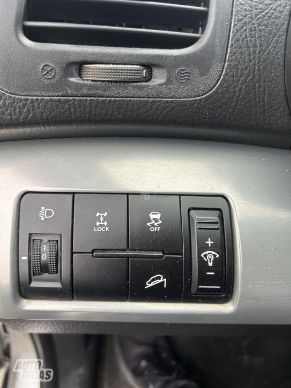 Pelēks Kia Sorento 2011 Marijampole, ar dzinēja tilpumu 2.20 L un nobraukumu 267 tūkst. km par 6200 €, foto 10 vietnē AUTOMOTO.COM.LV
