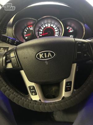 Pelēks Kia Sorento 2011 Marijampole, ar dzinēja tilpumu 2.20 L un nobraukumu 267 tūkst. km par 6200 €, foto 15 vietnē AUTOMOTO.COM.LV