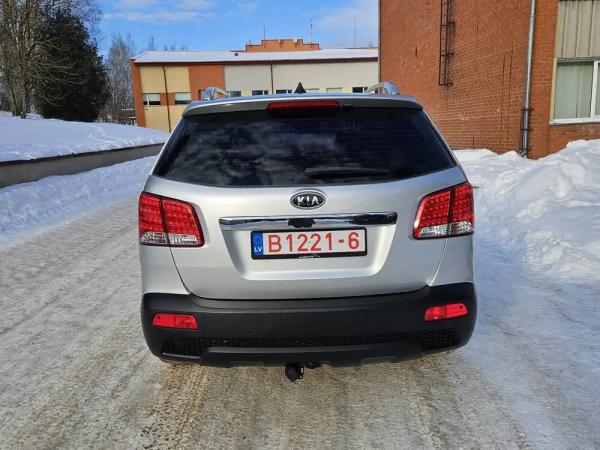 Серый Киа Соренто 2011 в Екабпилс, объемом двигателя 2.20 л и пробегом 265 тыс. км за 7690 €, фото 6 на AUTOMOTO.COM.LV