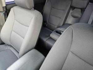 Grey Kia Sorento 2011 in Jekabpils, with an engine capacity of 2.20 L and mileage of 265 thousand km for 7690 €, photo 26 on AUTOMOTO.COM.LV