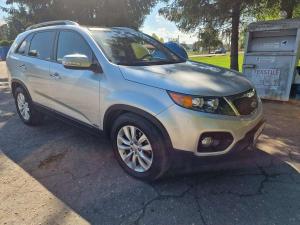 Pelēks Kia Sorento 2011 Jurbarkas, ar dzinēja tilpumu 2.20 L un nobraukumu 320 tūkst. km par 4850 €, foto 4 vietnē AUTOMOTO.COM.LV