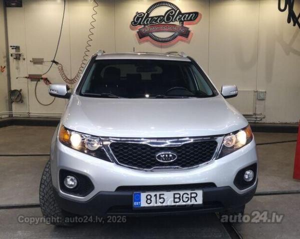Pelēks Kia Sorento 2012 Tallina, ar dzinēja tilpumu 2.40 L un nobraukumu 269 tūkst. km par 9999 €, foto 1 vietnē AUTOMOTO.COM.LV