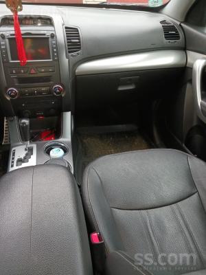 Pelēks Kia Sorento 2012 Rīga, ar dzinēja tilpumu 2.20 L un nobraukumu 0 tūkst. km par 8500 €, foto 15 vietnē AUTOMOTO.COM.LV