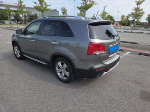 Pelēks Kia Sorento 2012 Klaipėda, ar dzinēja tilpumu 2.36 L un nobraukumu 330 tūkst. km par 6930 €, foto 5 vietnē AUTOMOTO.COM.LV