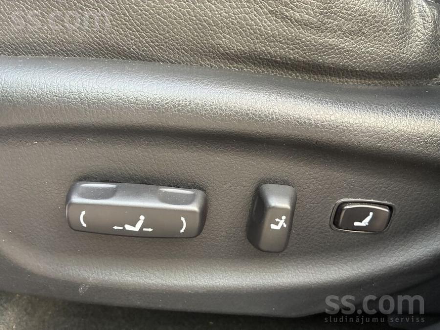 Pelēks Kia Sorento 2012 Rīga, ar dzinēja tilpumu 2.20 L un nobraukumu 0 tūkst. km par 8300 €, foto 16 vietnē AUTOMOTO.COM.LV