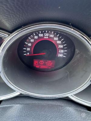 Pelēks Kia Sorento 2012 Mažeikiai, ar dzinēja tilpumu 2.20 L un nobraukumu 259 tūkst. km par 6800 €, foto 6 vietnē AUTOMOTO.COM.LV