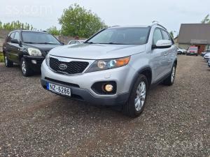 Grey Kia Sorento 2012 in Daugavpils, with an engine capacity of 2.20 L and mileage of 0 thousand km for 10950 €, photo  on AUTOMOTO.COM.LV