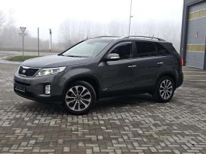 Grey Kia Sorento 2013 in Kretinga, with an engine capacity of 2.20 L and mileage of 120 thousand km for 9999 €, photo 5 on AUTOMOTO.COM.LV