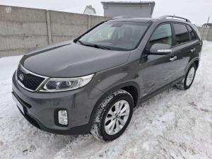 Pelēks Kia Sorento 2013 Tauragė, ar dzinēja tilpumu 2.20 L un nobraukumu 191 tūkst. km par 8900 €, foto  vietnē AUTOMOTO.COM.LV
