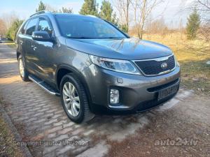 Pelēks Kia Sorento 2013 Tartu, ar dzinēja tilpumu 2.20 L un nobraukumu 206 tūkst. km par 10950 €, foto  vietnē AUTOMOTO.COM.LV