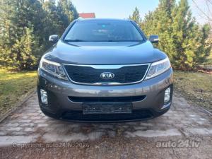 Pelēks Kia Sorento 2013 Tartu, ar dzinēja tilpumu 2.20 L un nobraukumu 206 tūkst. km par 10950 €, foto 3 vietnē AUTOMOTO.COM.LV