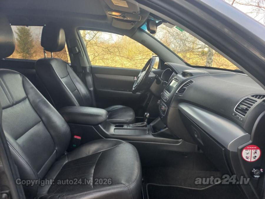 Pelēks Kia Sorento 2013 Tartu, ar dzinēja tilpumu 2.20 L un nobraukumu 206 tūkst. km par 10950 €, foto 14 vietnē AUTOMOTO.COM.LV