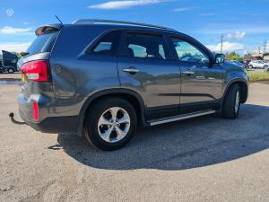 Pelēks Kia Sorento 2013 Kauņa, ar dzinēja tilpumu 2.20 L un nobraukumu 141 tūkst. km par 2900 €, foto 5 vietnē AUTOMOTO.COM.LV