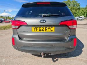 Pelēks Kia Sorento 2013 Kauņa, ar dzinēja tilpumu 2.20 L un nobraukumu 141 tūkst. km par 2900 €, foto 7 vietnē AUTOMOTO.COM.LV