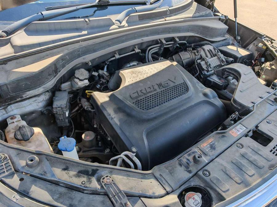 Pelēks Kia Sorento 2013 Kauņa, ar dzinēja tilpumu 2.20 L un nobraukumu 141 tūkst. km par 2900 €, foto 27 vietnē AUTOMOTO.COM.LV
