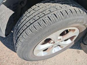 Pelēks Kia Sorento 2013 Kauņa, ar dzinēja tilpumu 2.20 L un nobraukumu 141 tūkst. km par 2900 €, foto 28 vietnē AUTOMOTO.COM.LV