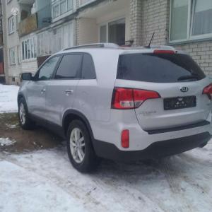 Pelēks Kia Sorento 2014 Viļņa, ar dzinēja tilpumu 3.30 L un nobraukumu 120 tūkst. km par 12500 €, foto 5 vietnē AUTOMOTO.COM.LV