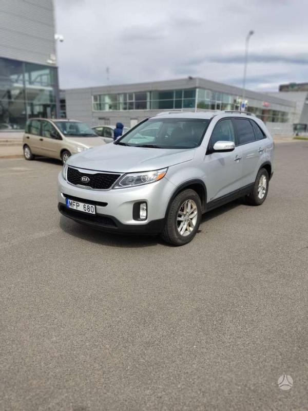 Pelēks Kia Sorento 2014 Viļņa, ar dzinēja tilpumu 3.30 L un nobraukumu 120 tūkst. km par 12500 €, foto 11 vietnē AUTOMOTO.COM.LV