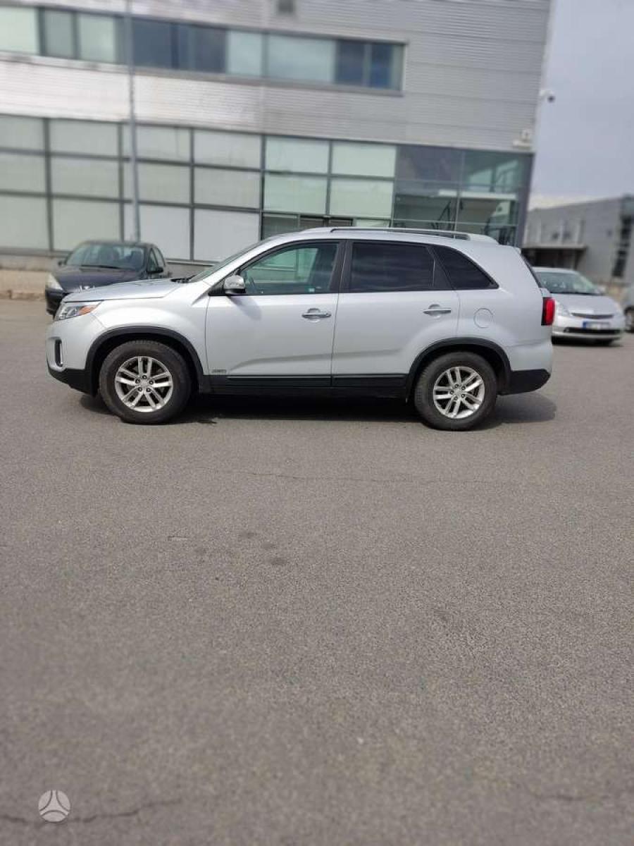 Pelēks Kia Sorento 2014 Viļņa, ar dzinēja tilpumu 3.30 L un nobraukumu 120 tūkst. km par 12500 €, foto 12 vietnē AUTOMOTO.COM.LV