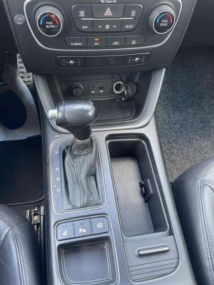 Pelēks Kia Sorento 2014 Kauņa, ar dzinēja tilpumu 2.20 L un nobraukumu 248 tūkst. km par 8950 €, foto 23 vietnē AUTOMOTO.COM.LV