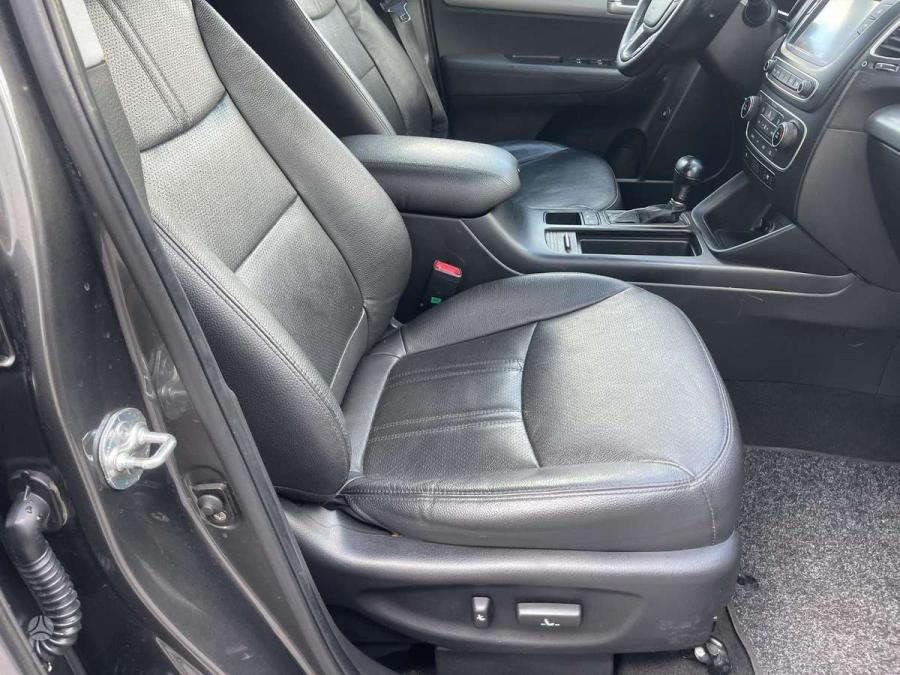 Pelēks Kia Sorento 2014 Kauņa, ar dzinēja tilpumu 2.20 L un nobraukumu 248 tūkst. km par 8950 €, foto 27 vietnē AUTOMOTO.COM.LV