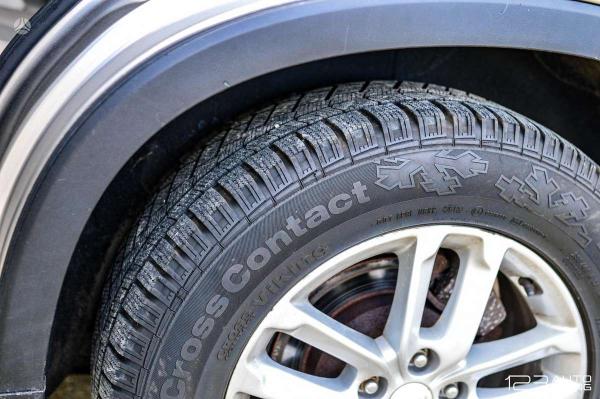 Grey Kia Sorento 2014 in Kretinga, with an engine capacity of 2.40 L and mileage of 140 thousand km for 8950 €, photo 9 on AUTOMOTO.COM.LV