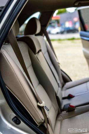 Grey Kia Sorento 2014 in Kretinga, with an engine capacity of 2.40 L and mileage of 140 thousand km for 8950 €, photo 13 on AUTOMOTO.COM.LV