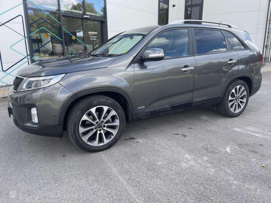 Pelēks Kia Sorento 2014 Kauņa, ar dzinēja tilpumu 2.20 L un nobraukumu 248 tūkst. km par 8950 €, foto 8 vietnē AUTOMOTO.COM.LV