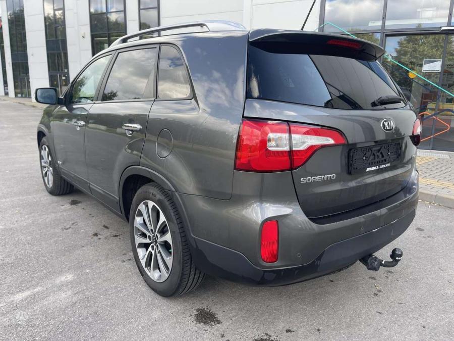 Pelēks Kia Sorento 2014 Kauņa, ar dzinēja tilpumu 2.20 L un nobraukumu 248 tūkst. km par 8950 €, foto 12 vietnē AUTOMOTO.COM.LV